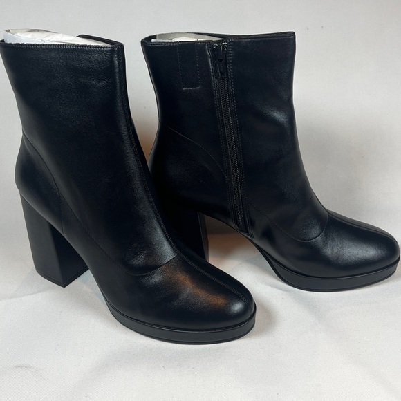 Lisa Vicky | Shoes | Lisa Vicky Bubbly2 Black Leather Boots Chic Edgy ...